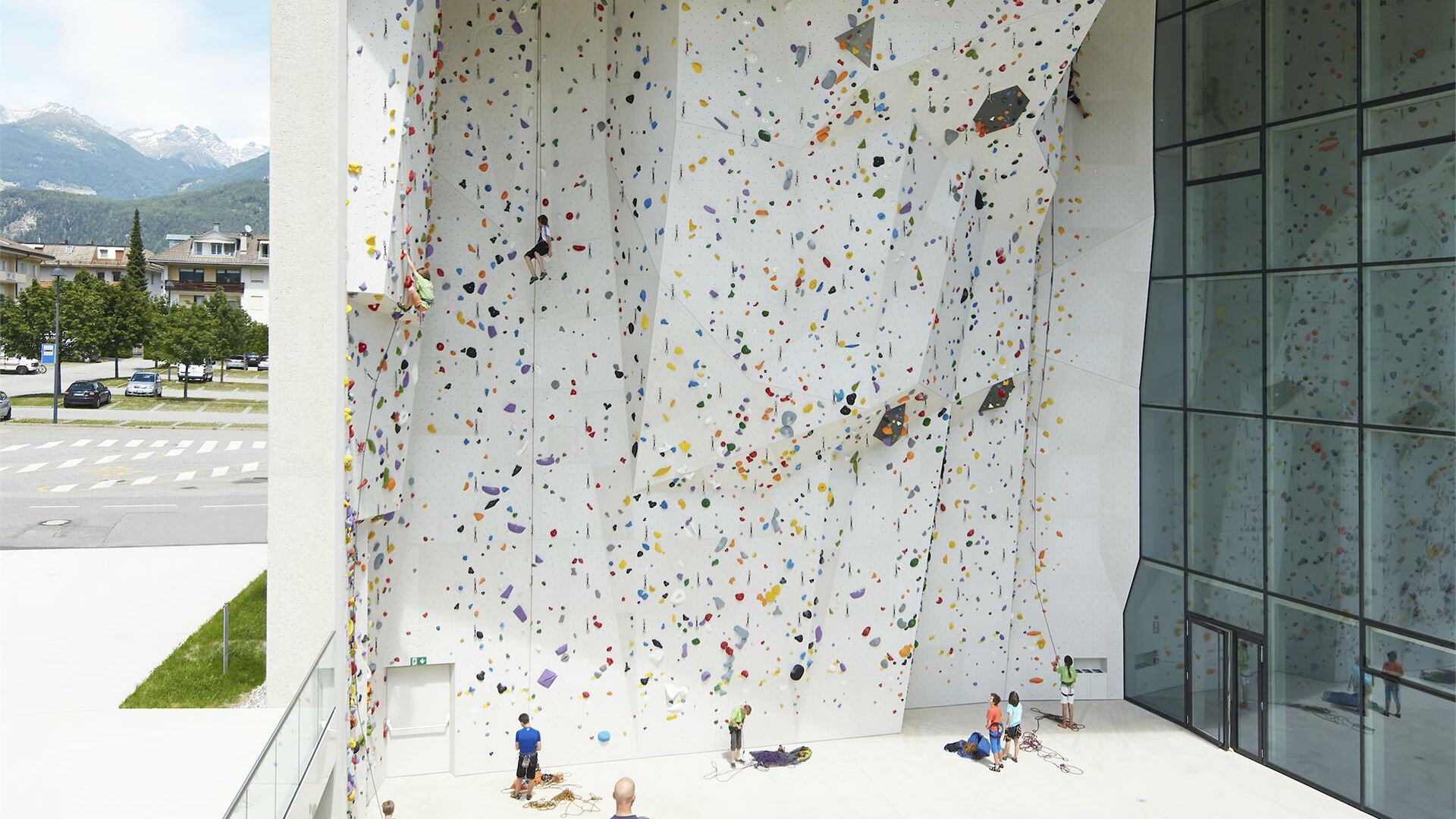 Heliks - Indoor Climbing Centre Bruneck/Brunico • Climbing in South Tyrol